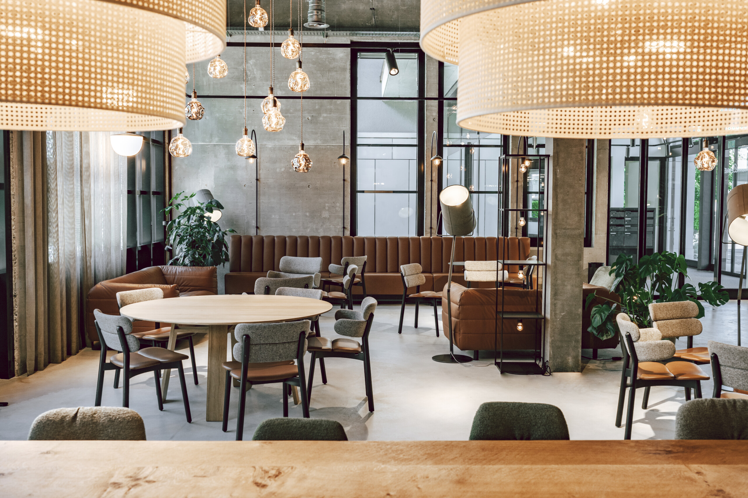 Re-Opening EBERLI Hauptsitz im QUBO - Eberli